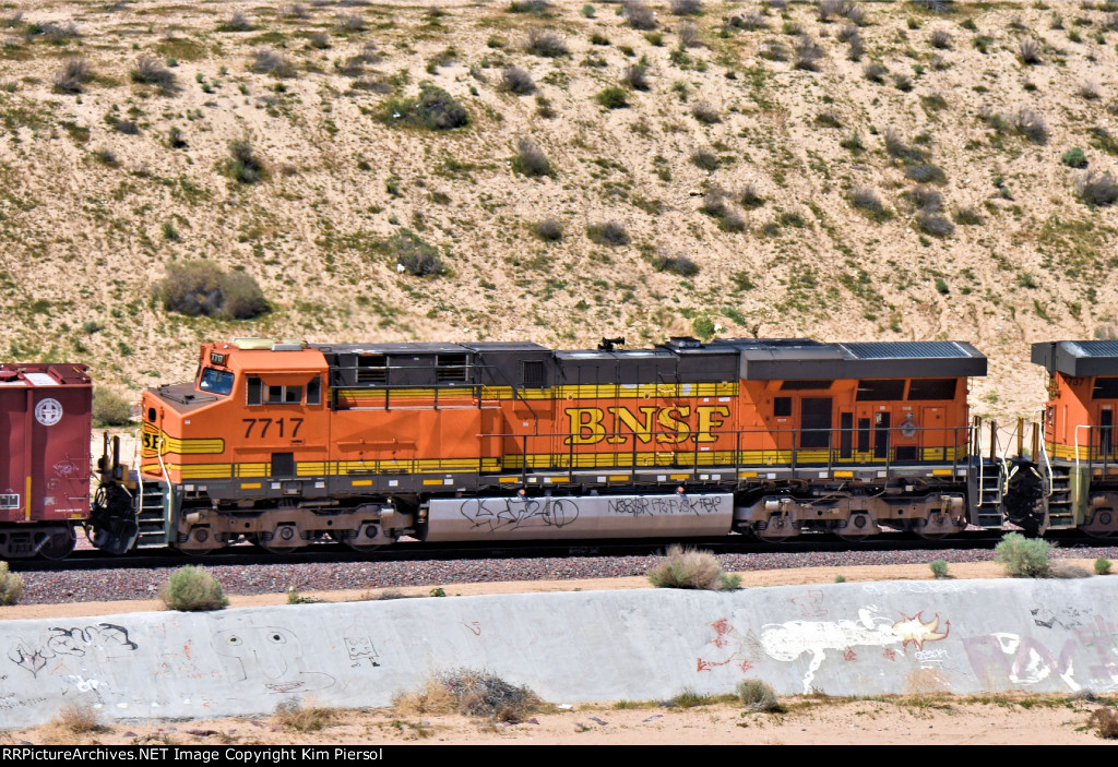 BNSF 7717